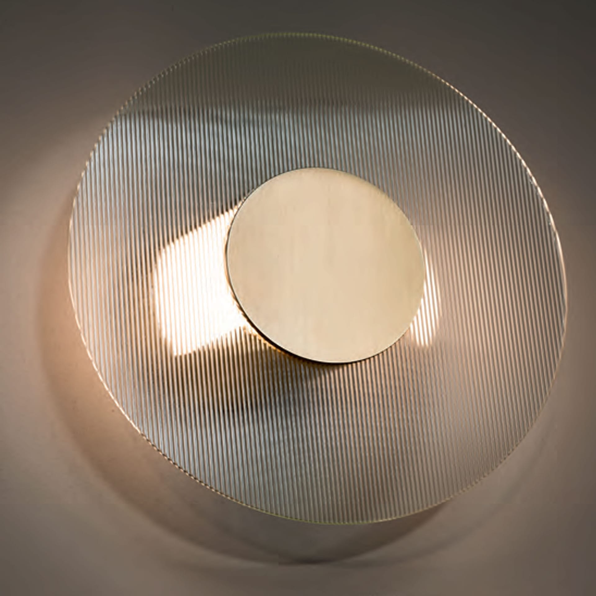 Köp Button Wall Lamp Round från Baxter | Nordiska Galleriet
