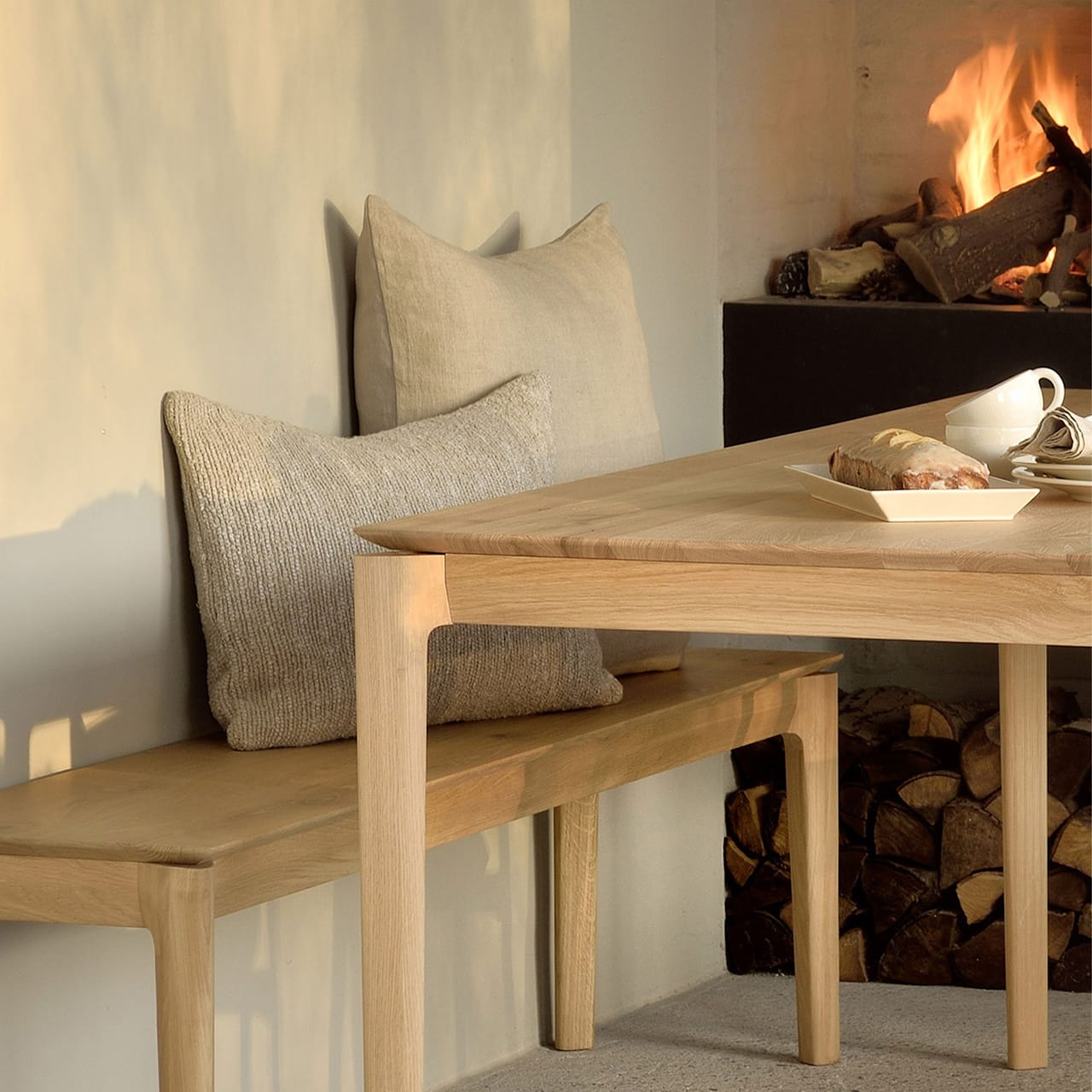 Köp Air Dining Table från Ethnicraft | Nordiska Galleriet